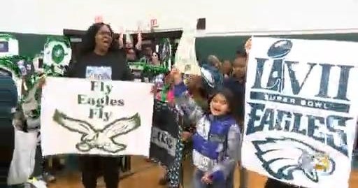 Early Eagles Super Bowl pep rally at Cooper's Poynt School - CBS ...