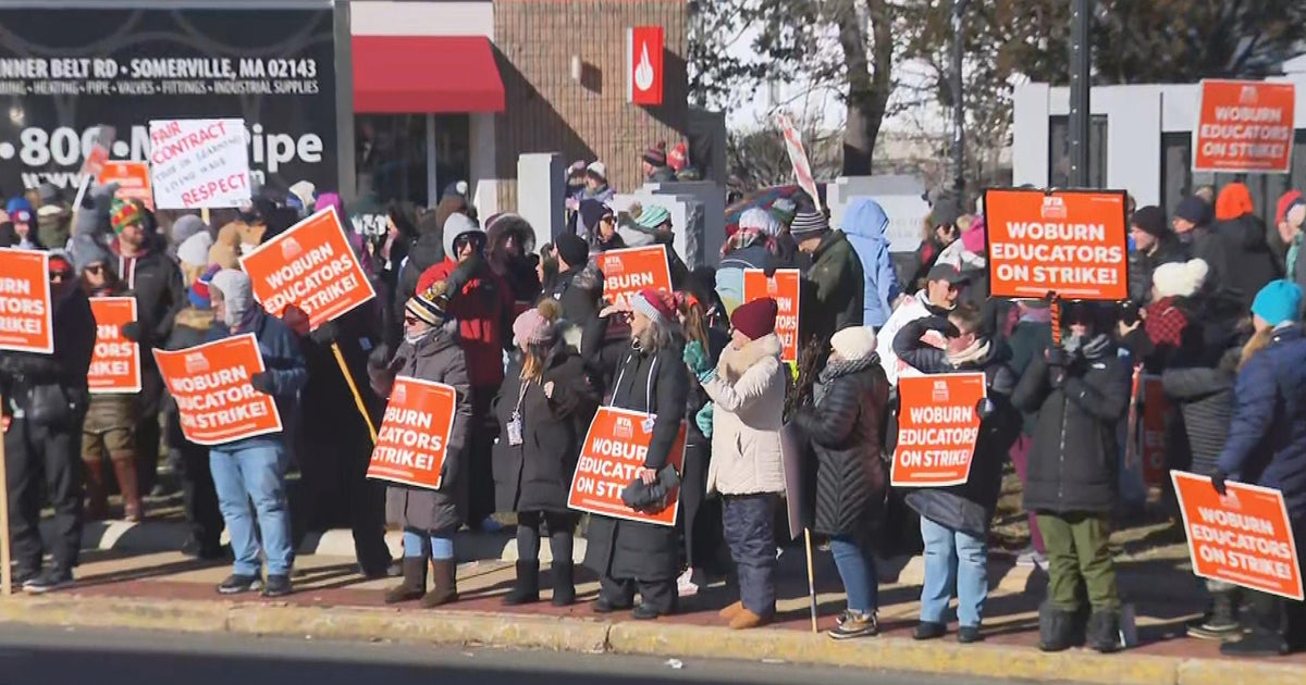 Woburn teachers strike ends, schools reopening Monday - CBS Boston