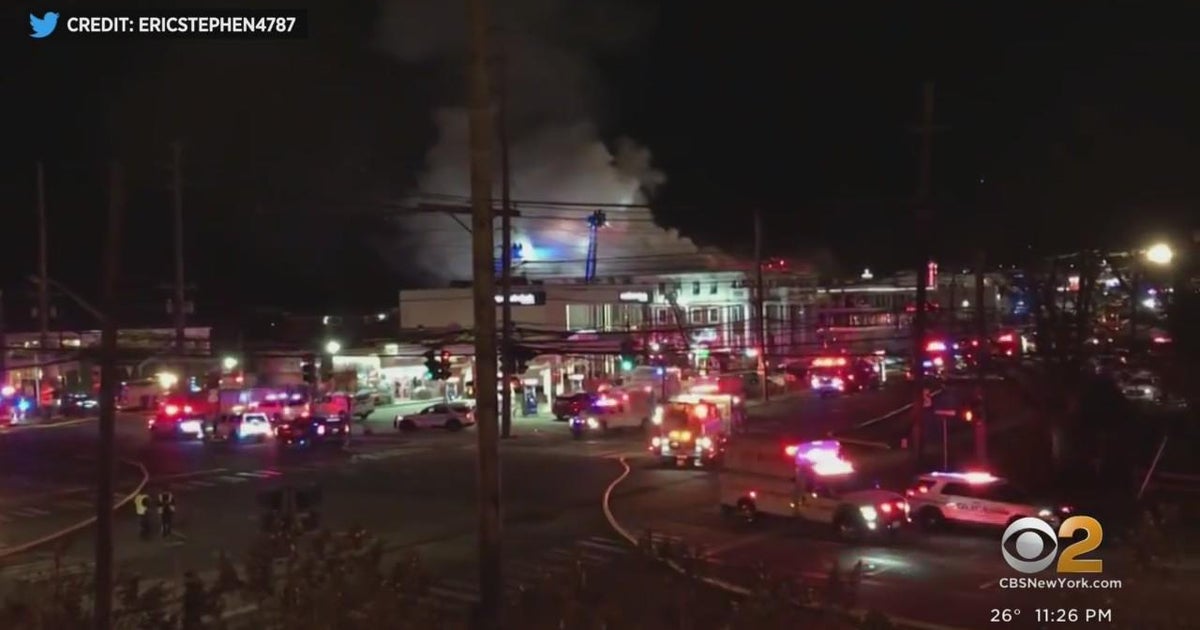 5-alarm fire races through commercial building on Long Island - CBS New ...