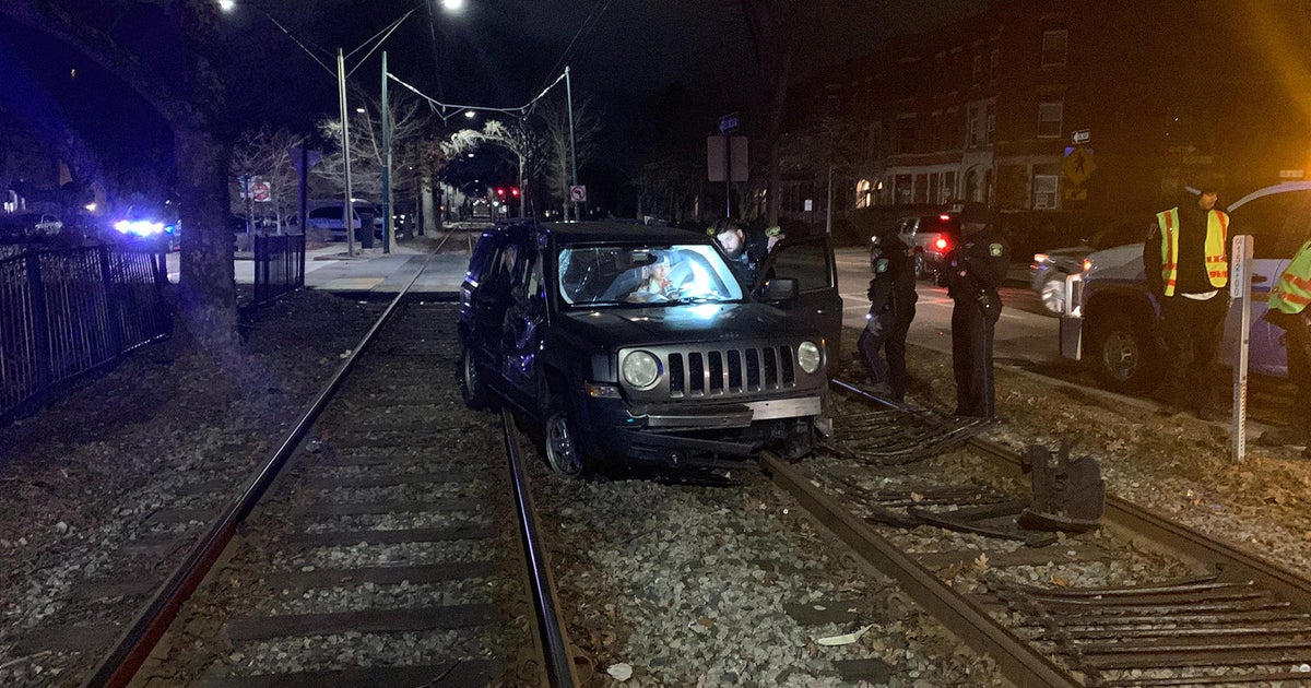 Distracted driver 'scrolling through Facebook' ends up on T tracks ...
