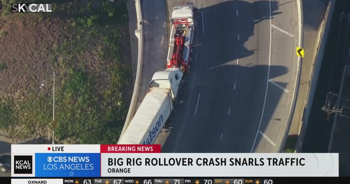 Overturned big rig creates traffic snarl in Orange - CBS Los Angeles