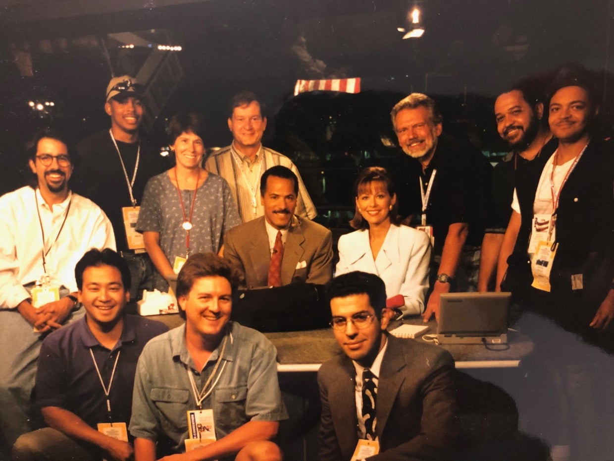 Gordon 'Buzz' Hannan, longtime CBS 2 stage manager, dies - CBS Chicago