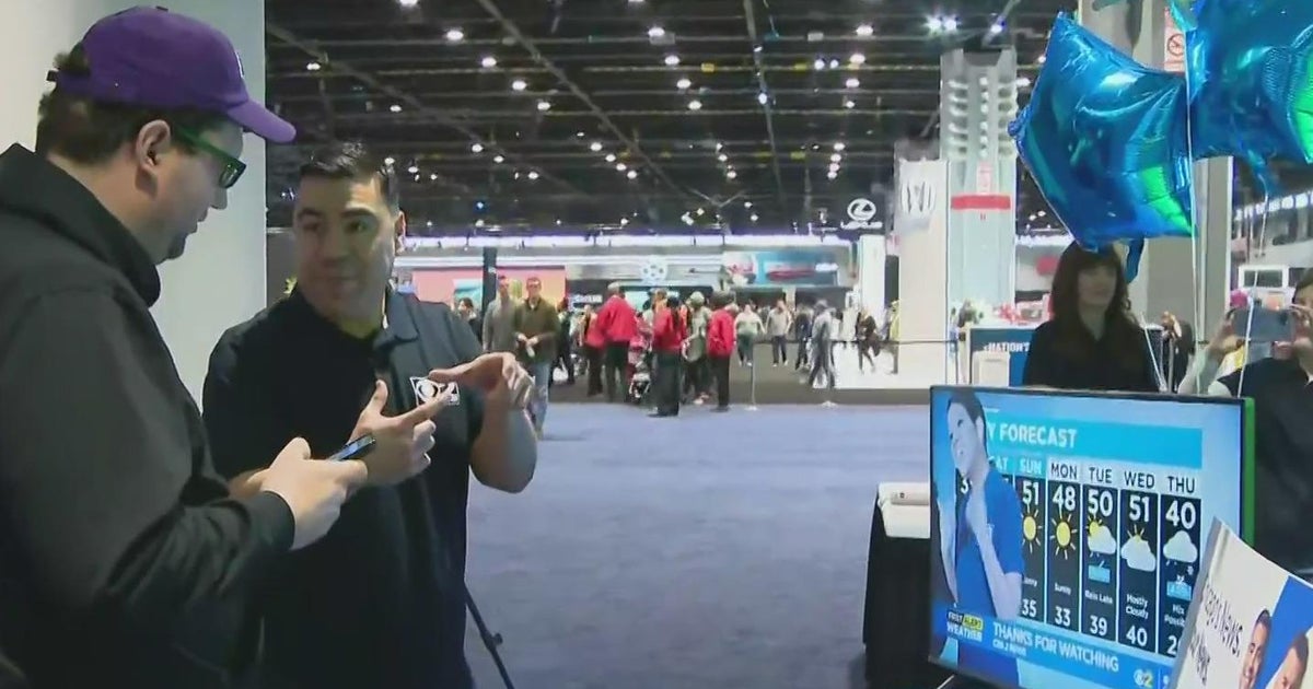 Come say hi to CBS 2 at the Chicago Auto Show - CBS Chicago
