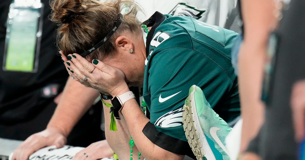 Eagles fans the talk of late-night TV after Super Bowl loss - CBS ...