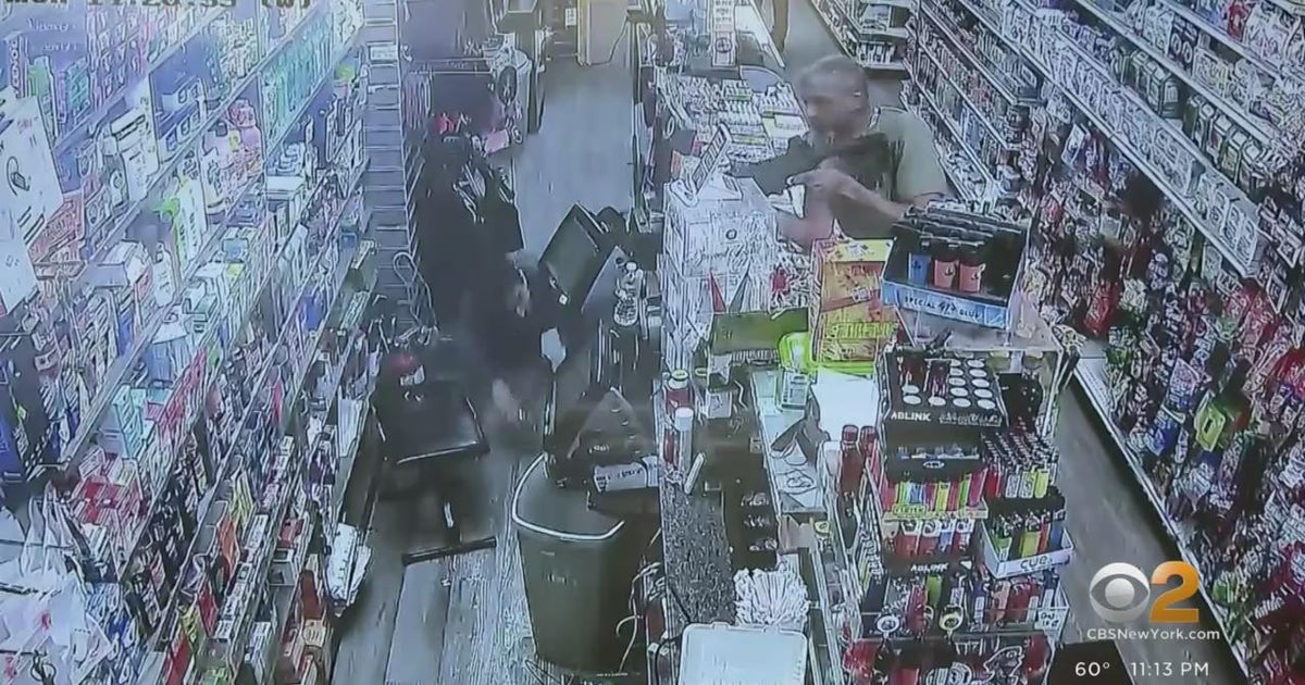 Exclusive: Video shows man pointing rifle at Brooklyn store employees ...