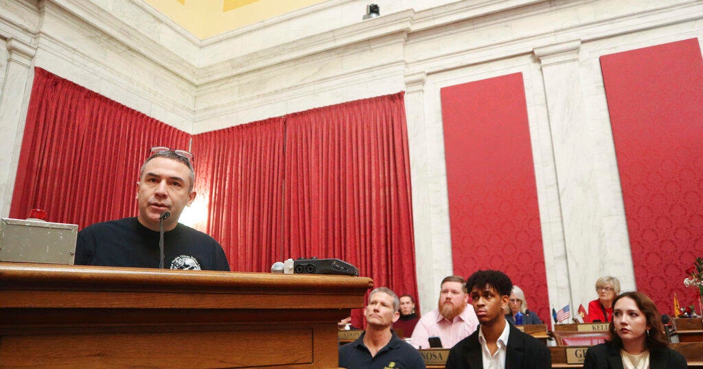 Students address bill that would allow concealed carry on college ...