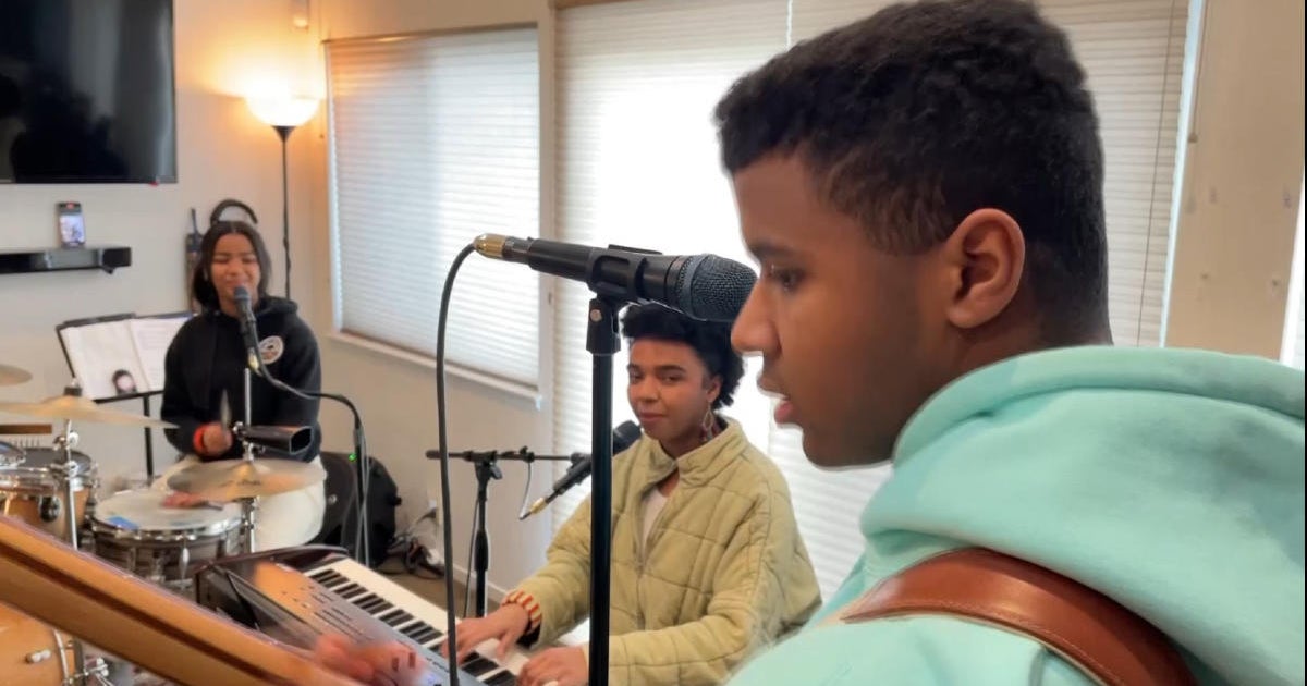 Soulful teenage sibling trio MeloDious works to finish their debut ...