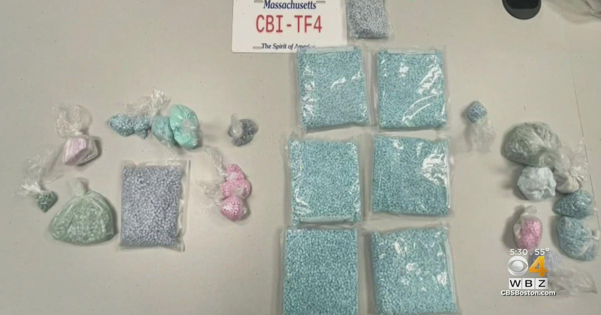 Thousands of fake pills seized in Haverhill - CBS Boston