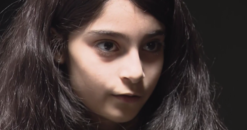 Aurora 9-year-old saved her mom's life when she called 911 - CBS Chicago