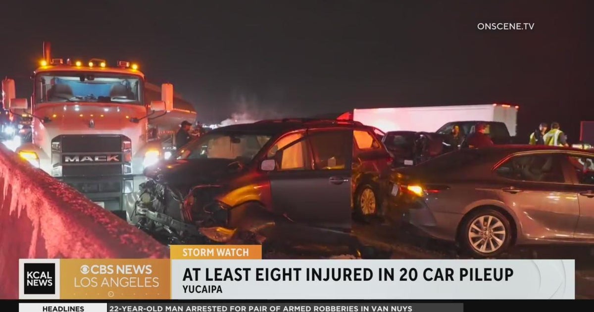 Yucaipa: 20 vehicles pile up on 10 Freeway with multiple injuries Wednesday night - CBS Los Angeles