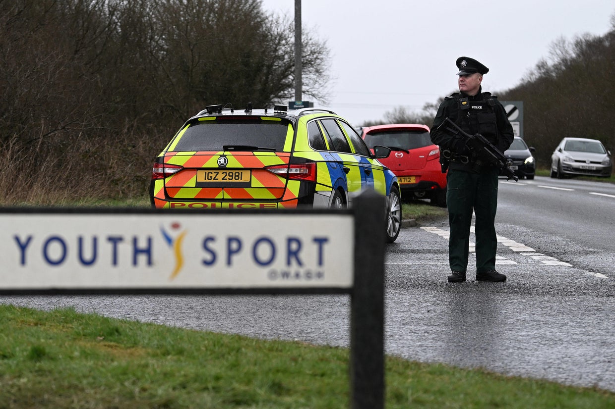 IRA dissidents eyed after Northern Ireland police officer shot in front ...