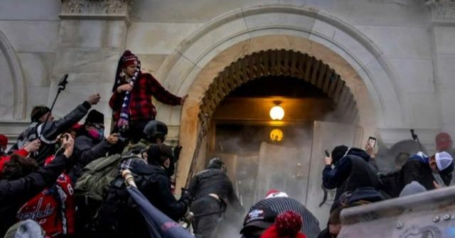 Mccarthy Hands Over Capitol Riot Footage To Fox News Cbs News