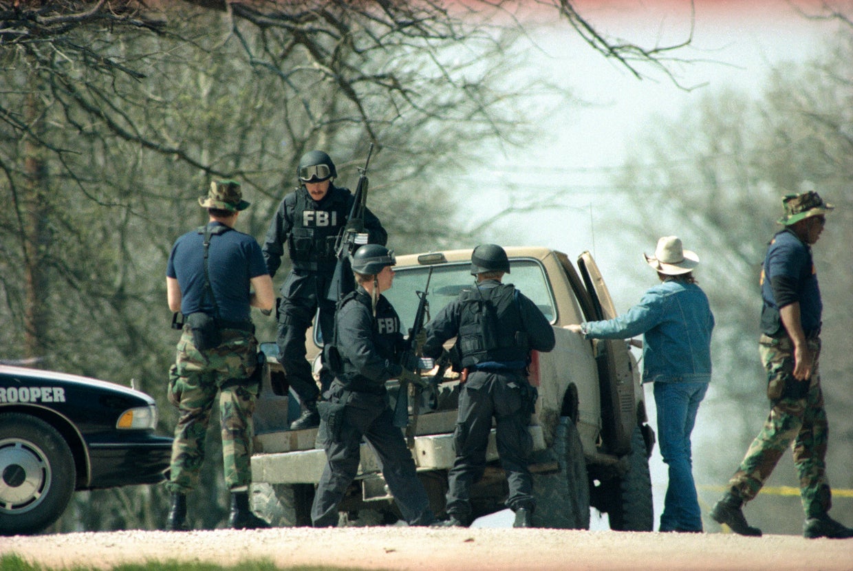FBI agents on scene of Waco standoff reveal new details about the ...