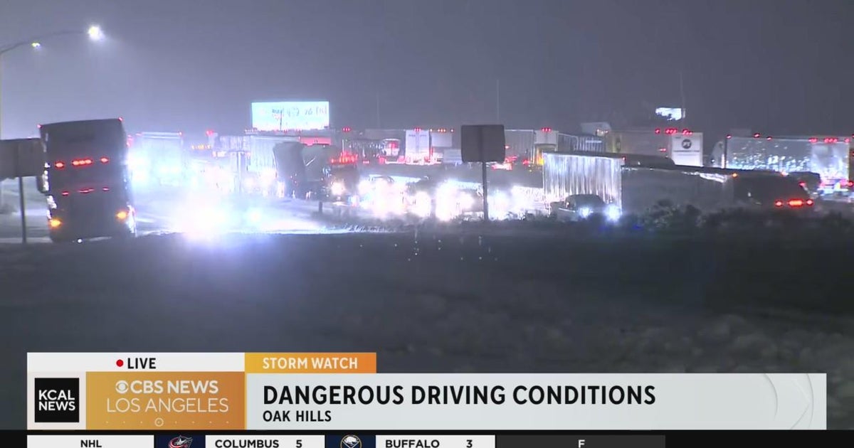 Cajon Pass: 15 Fwy open, but bottlenecked - CBS Los Angeles