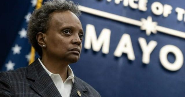 Man accused of threatening to shoot former Mayor Lightfoot - CBS Chicago