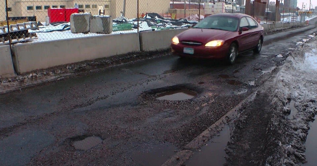 Car damaged by a pothole? Here's how to get compensated - CBS Minnesota