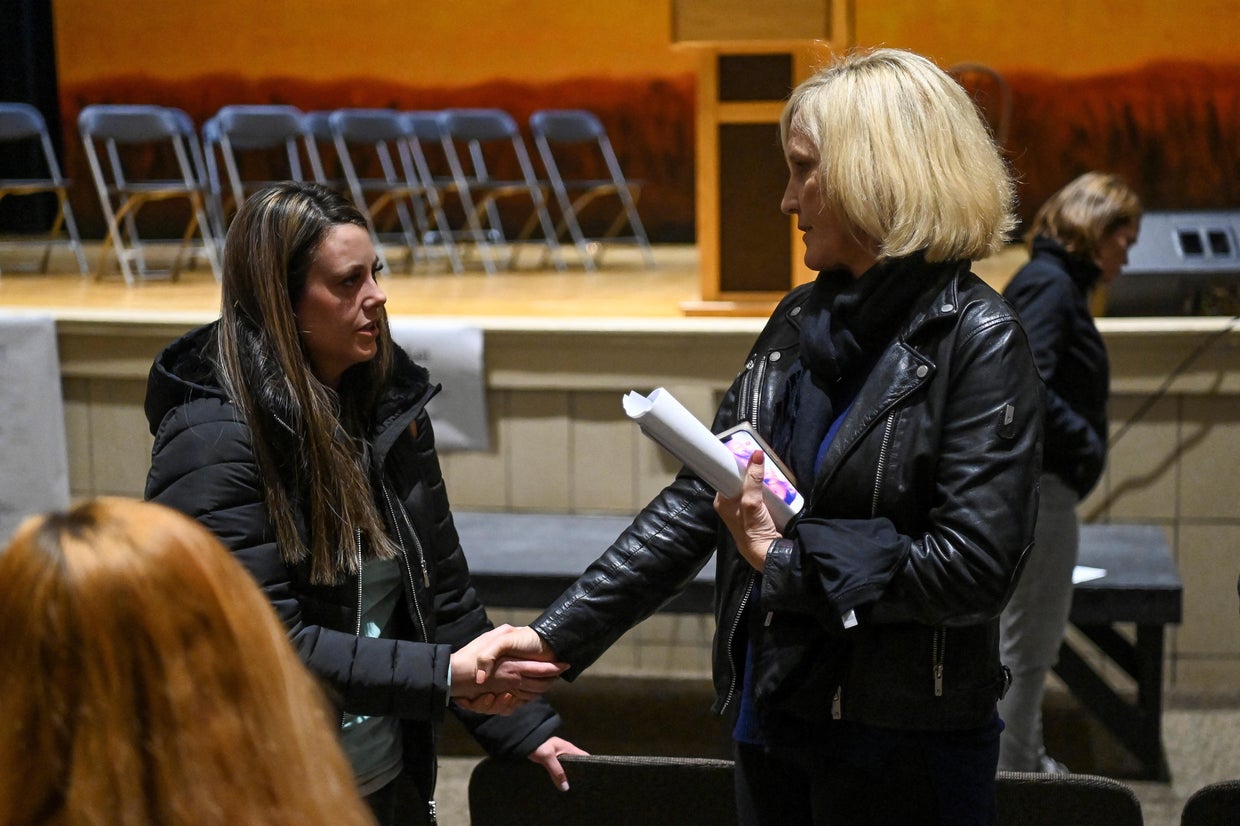 Tempers flare as East Palestine residents confront railroad officials ...