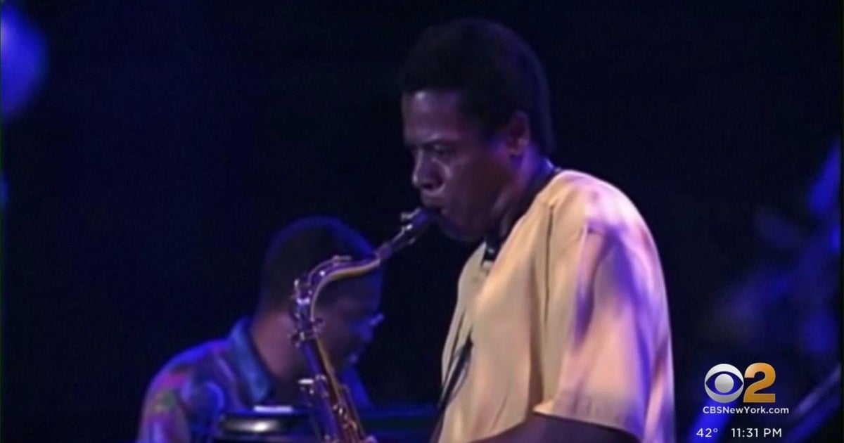 Legendary jazz saxophonist Wayne Shorter dies at age 89 - CBS New York