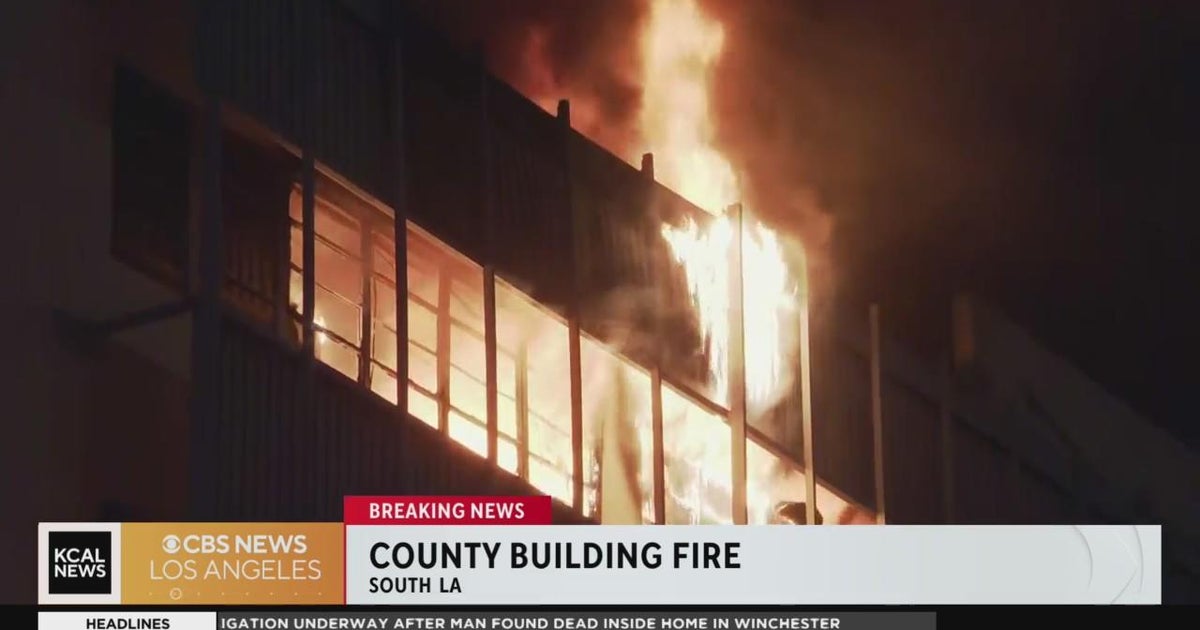 Firefighters extinguish county building fire in South L.A. - CBS Los ...