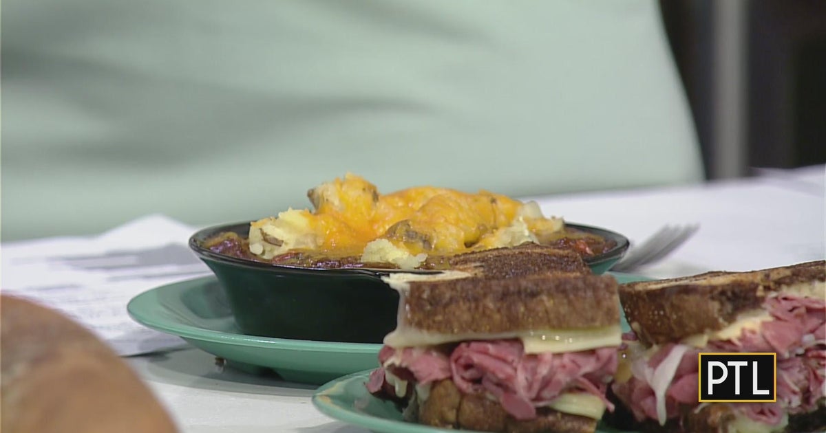 Irish cooking with Riley's Pour House - CBS Pittsburgh