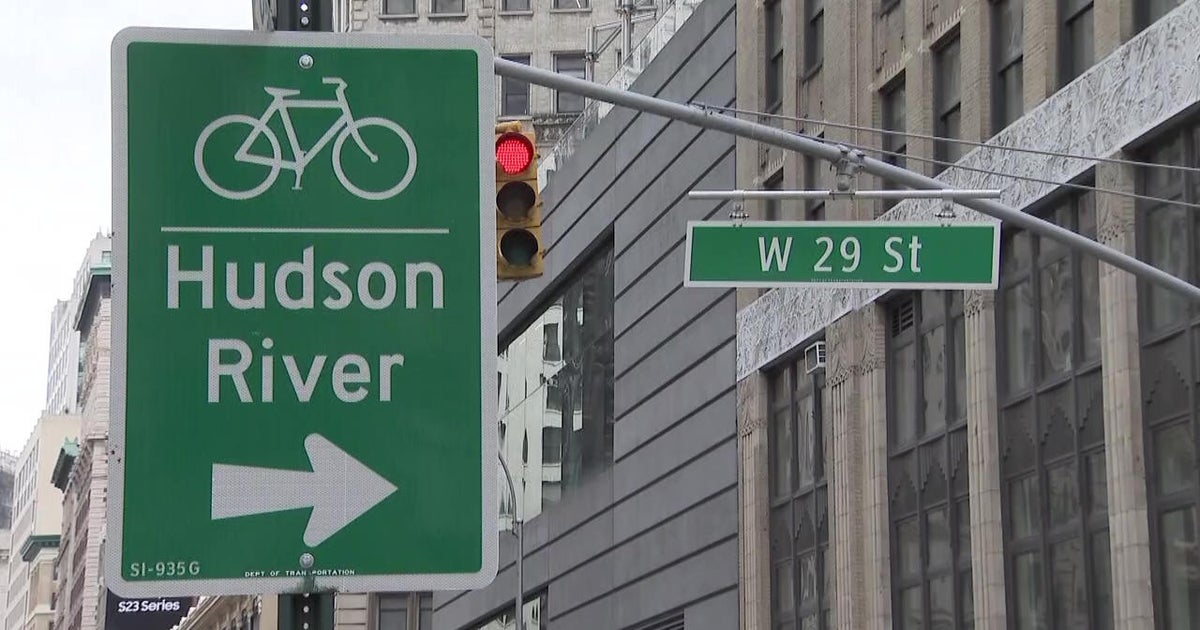Pedestrians on board with Broadway blocks redesign, but drivers not so much - CBS New York