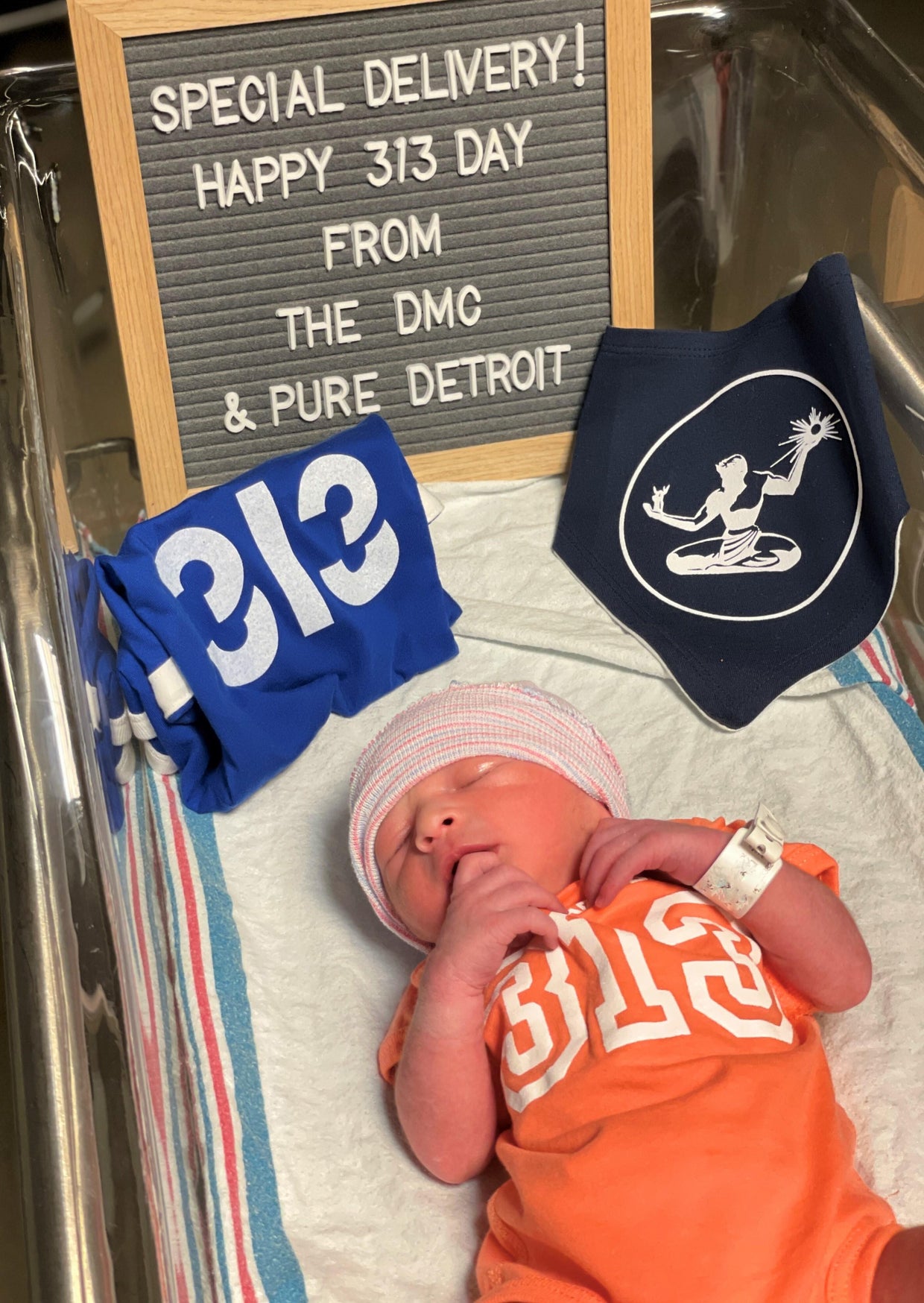 Detroit Medical Center celebrates birth of babies on 313 Day - CBS Detroit