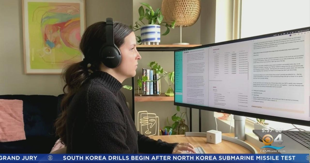 "Bare Minimum Mondays" are the latest office trend - CBS Miami