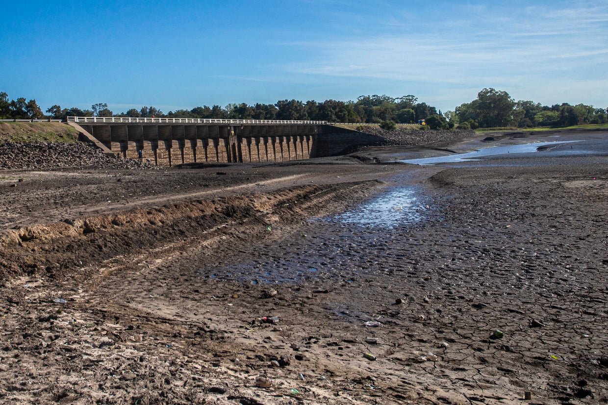 Extreme floods and droughts worsening with climate change, study finds ...