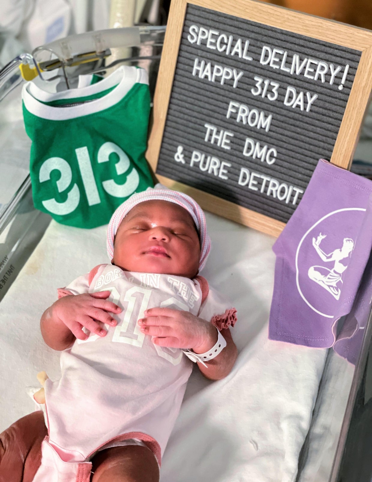 Detroit Medical Center celebrates birth of babies on 313 Day - CBS Detroit