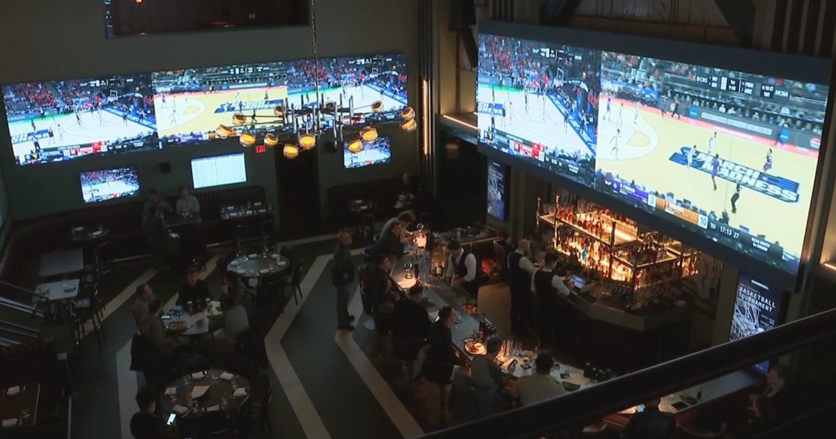 March Madness: Men's tourney underway with zero Philly teams - CBS ...