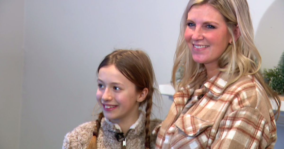 10-year-old New Lenox girl calls 911, saves mom's life - CBS Chicago