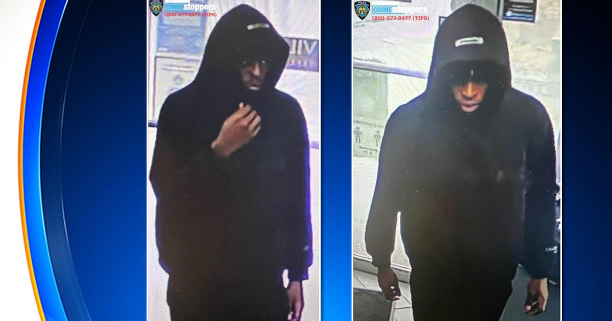 Caught on video: Suspect in stabbing of 2 teens in Queens - CBS New York