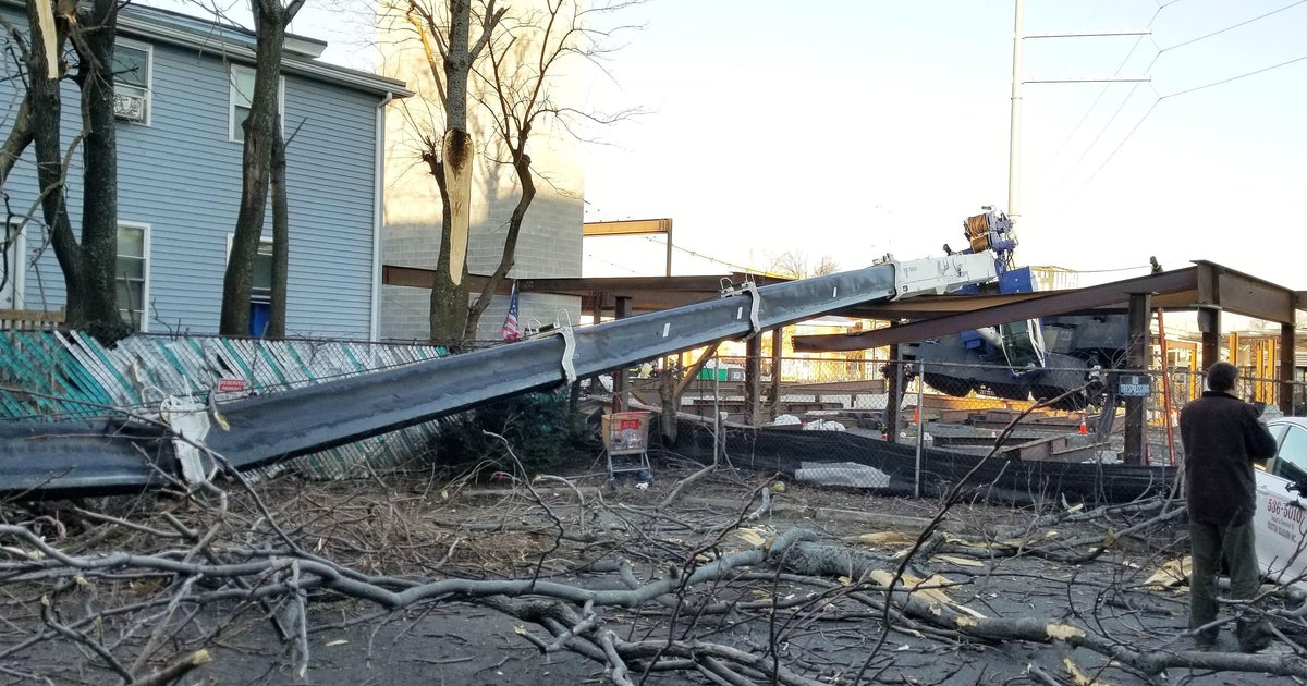 Crane collapses at Chelsea construction site, narrowly missing home ...