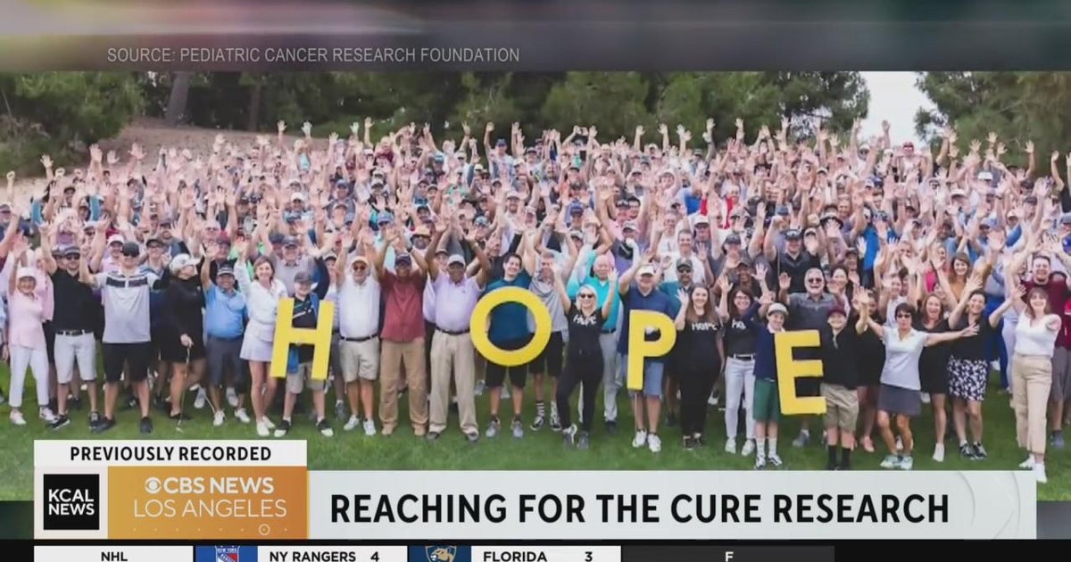 Thousands lace up to participate in 'Reaching for the Cure' run/walk in ...