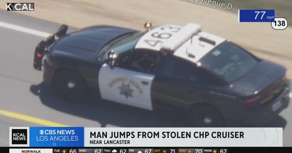 Suspect jumps out of stolen CHP cruiser near Lancaster - CBS Los Angeles