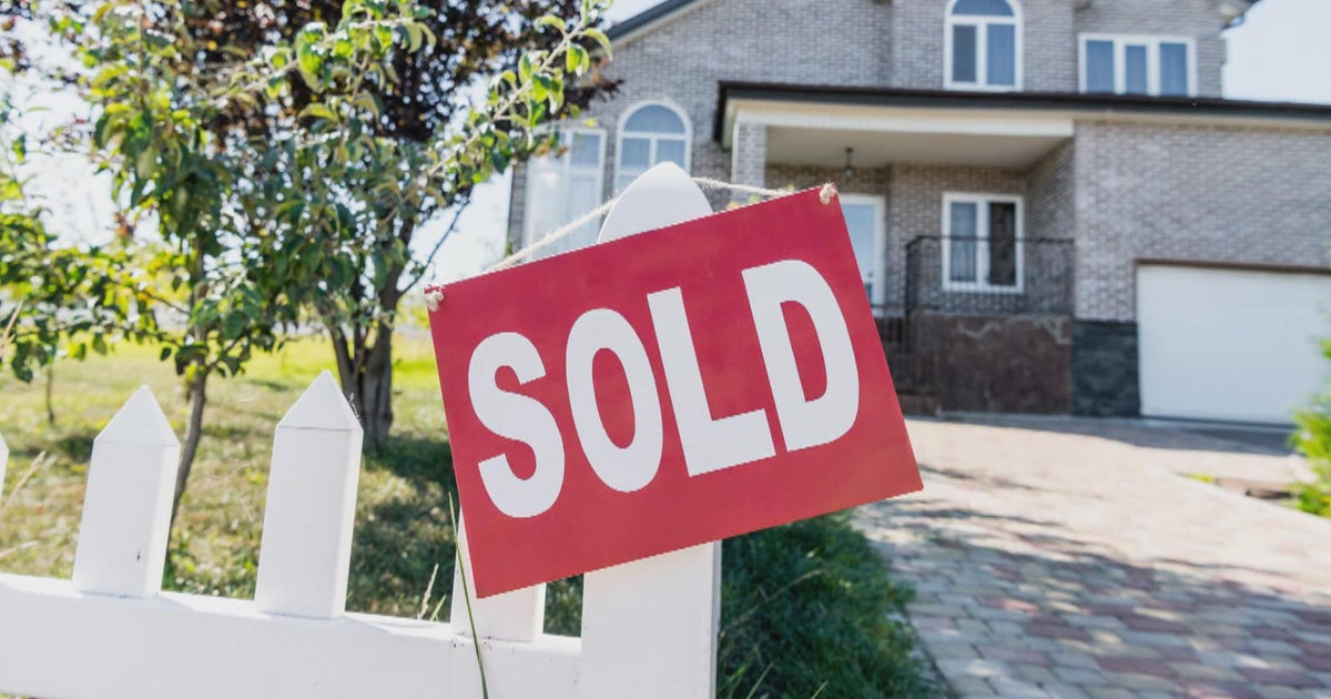 U.S. home prices drop for 7th straight month - CBS News