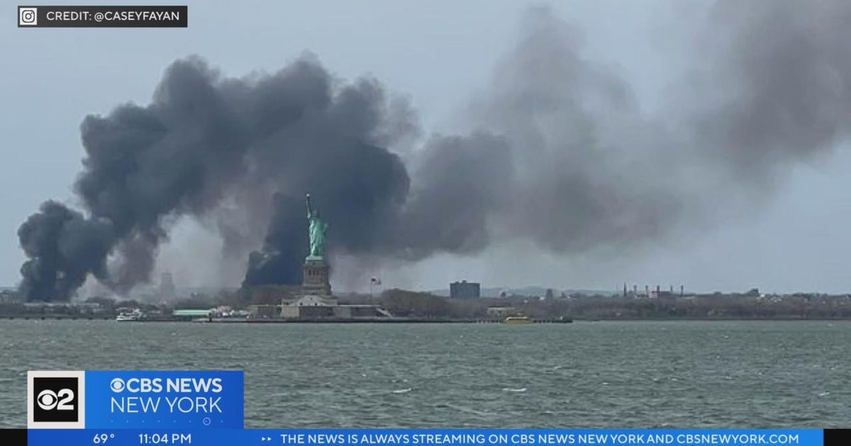Fire at paper recycling plant in Jersey City takes hours to get under ...