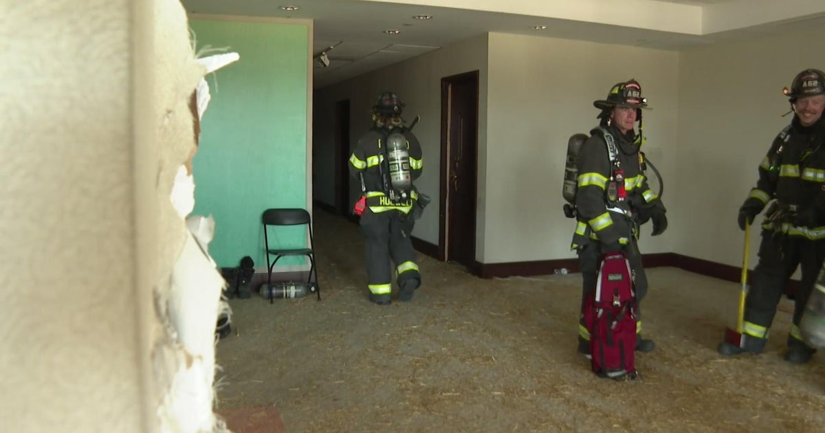 Firefighters to perform second day of high-rise fire training - CBS Chicago