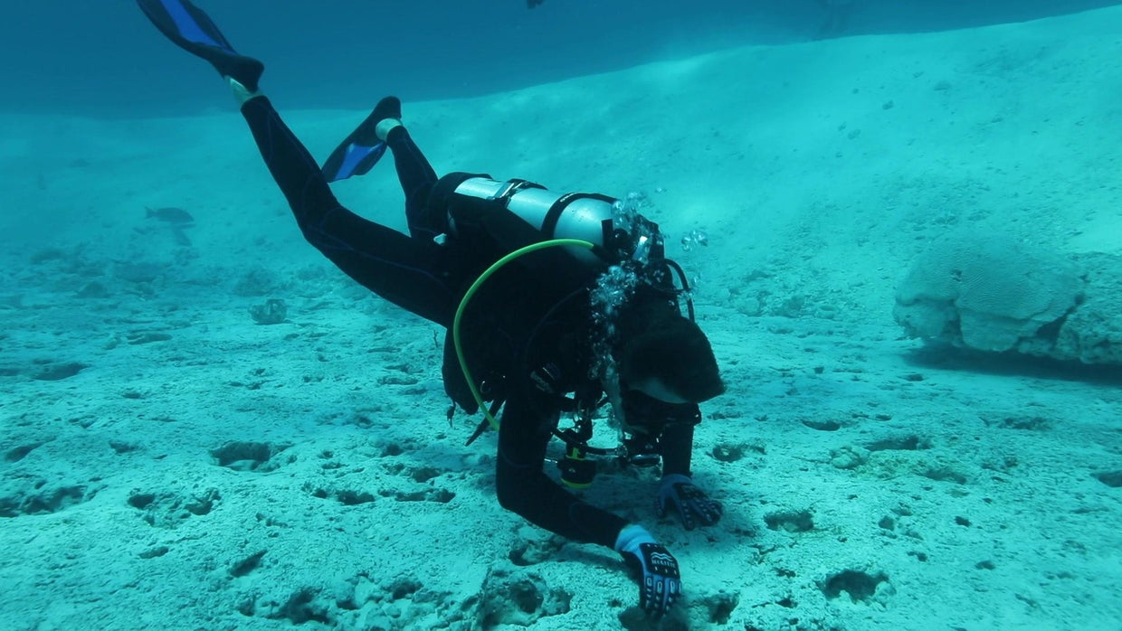 Hunting sunken treasure from a legendary shipwreck - CBS News