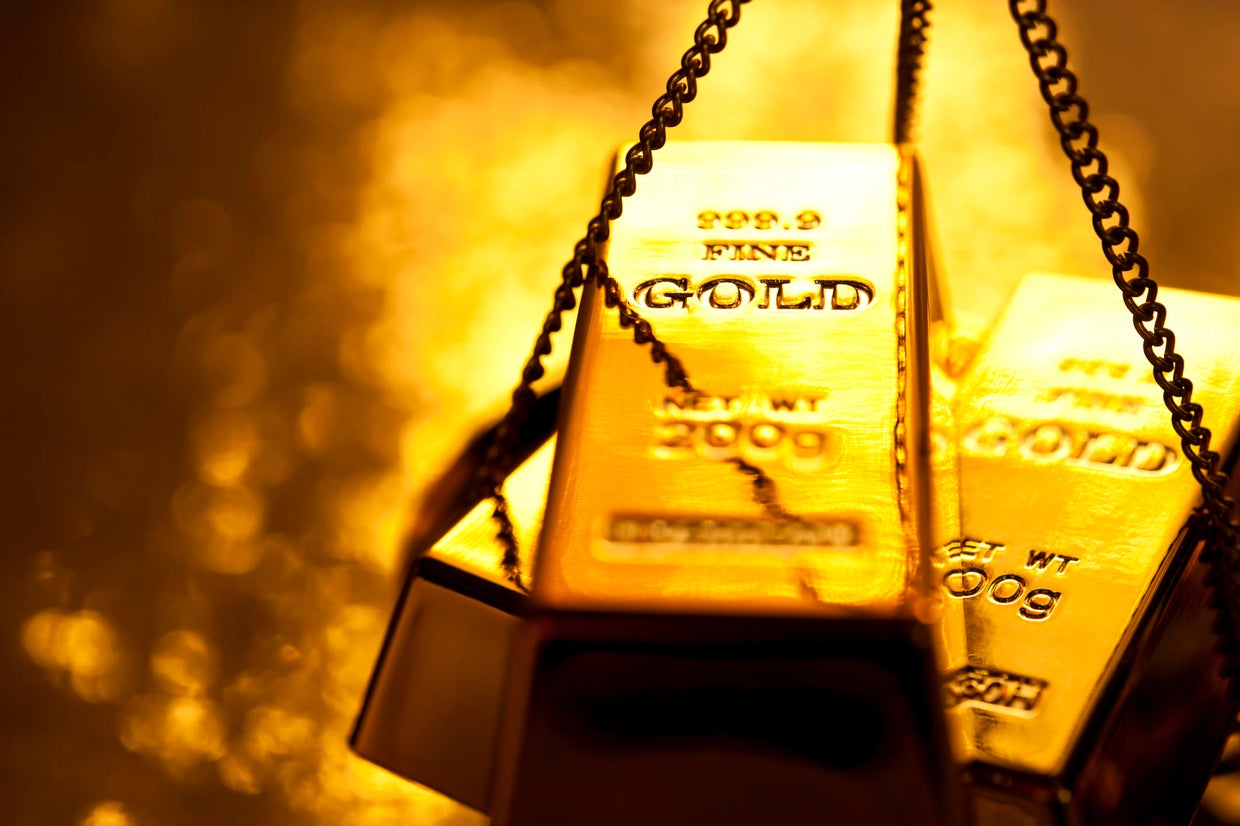 How much should you invest in gold? Here's what experts say - CBS News