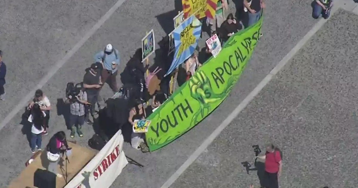 Environmental headlines: Earth Day rally, climate concerns, Calif. EV ...