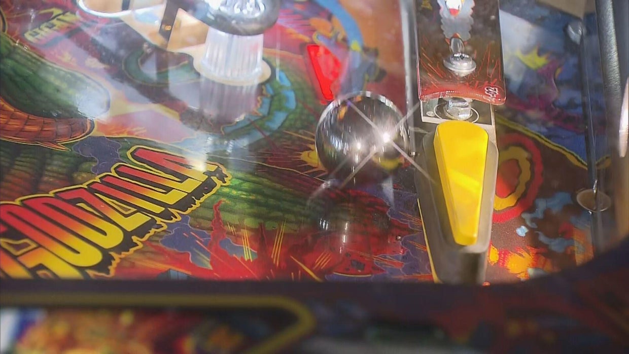 World's No. 1 pinball player lives in Longmont, go inside his barn ...