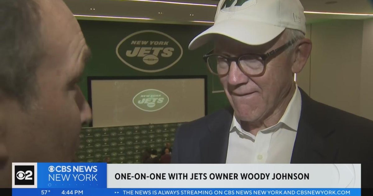 Jets owner Woody Johnson speaks to CBS2 about Aaron Rodgers trade - CBS ...