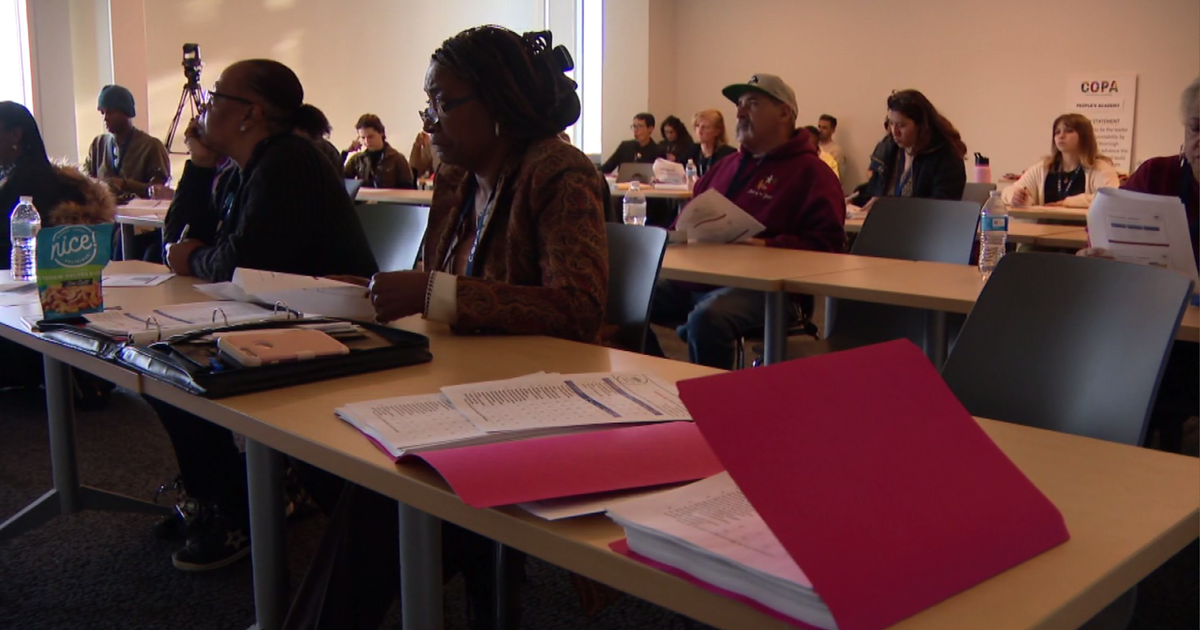 COPA lets public in on investigation process - CBS Chicago