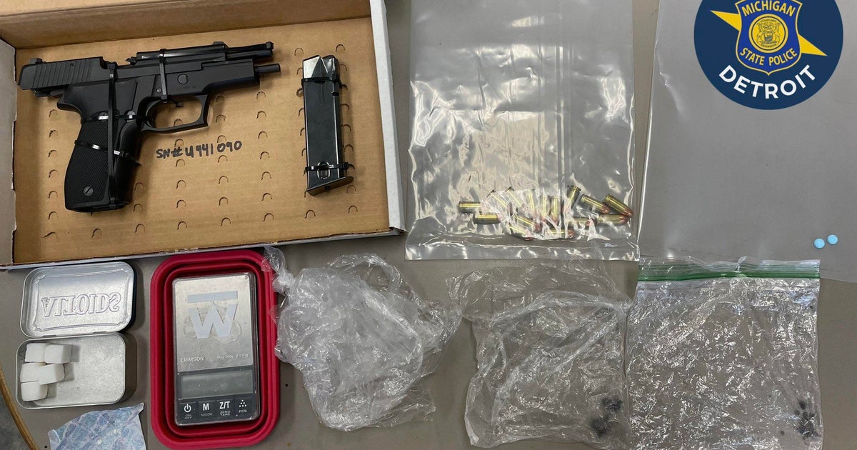 State police find gun, LSD, heroin in car that ran out of gas in Oak ...