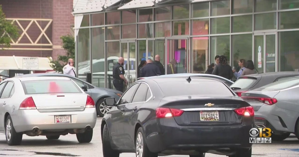 Employee shot during armed robbery at T-Mobile Store in Canton shopping ... Employee shot during armed robbery at T-Mobile Store in Canton shopping ...
