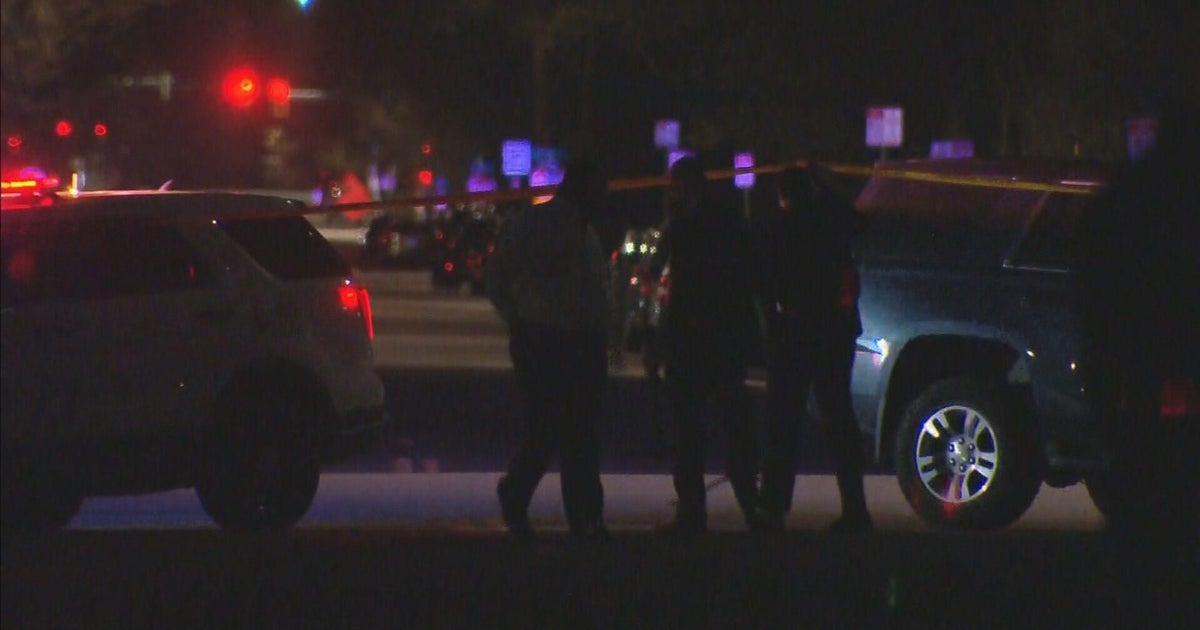 Suspect killed in shooting with Denver police officers after stabbing ...