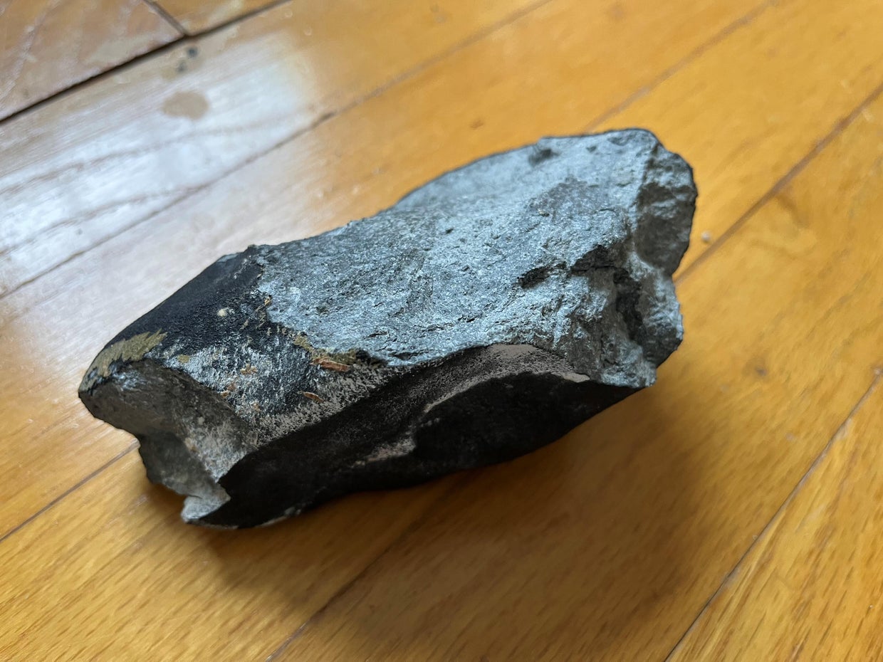 Meteorite strikes home in Hopewell Township, New Jersey - CBS Philadelphia