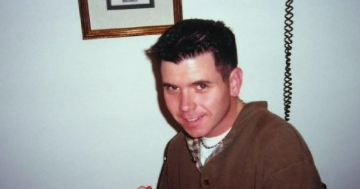 Could arrest be coming in cold-case murder of Kevin Clewer? - CBS Chicago