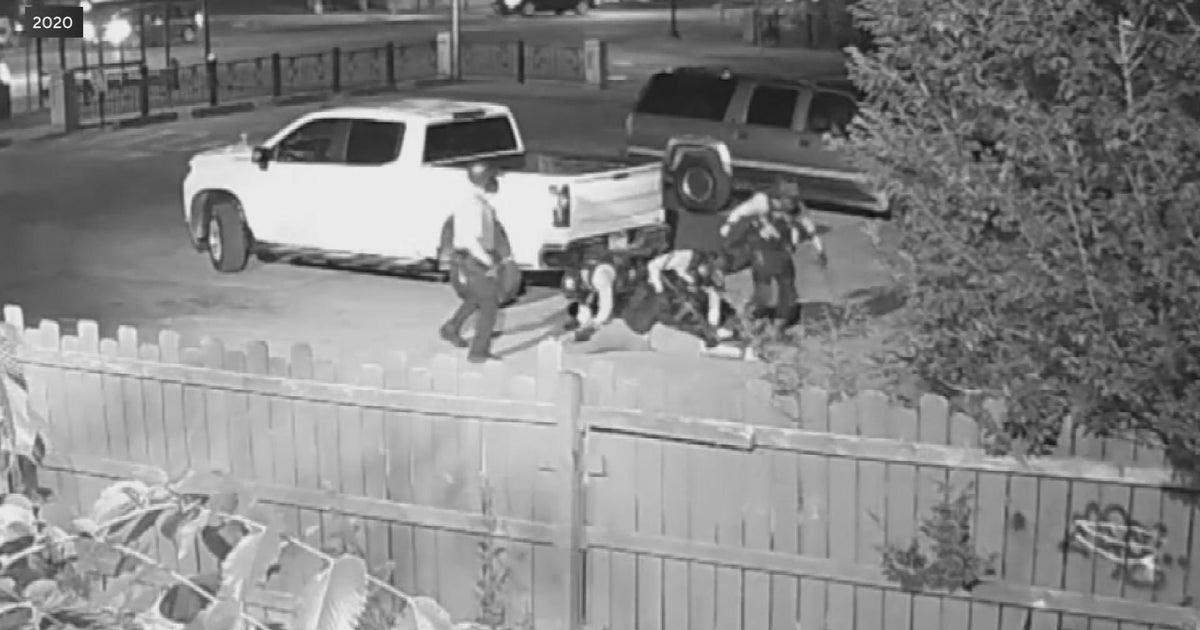 Jaleel Stallings objects to proposed plea deal for former MPD officer ...